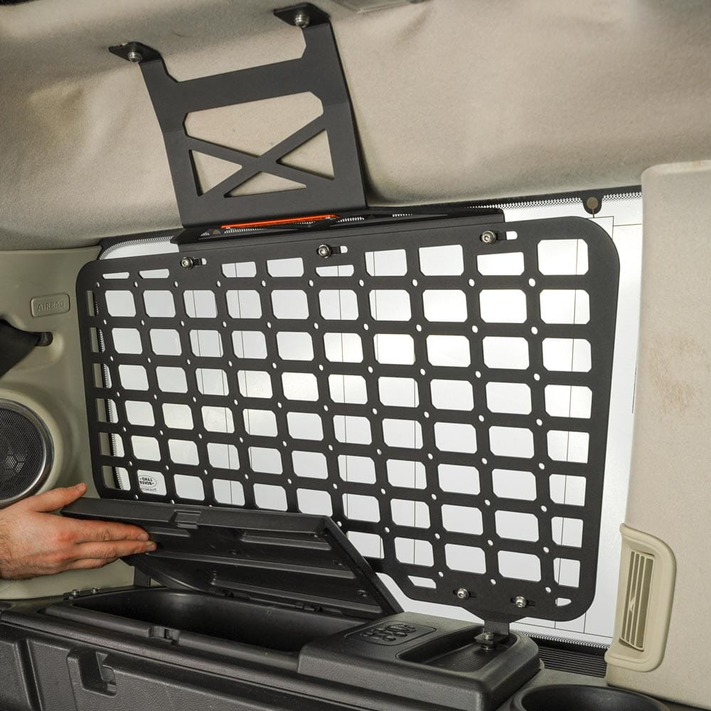 Land Rover Discovery III / IV MOLLE Panel – Expedition-Gear Trunk Organizer